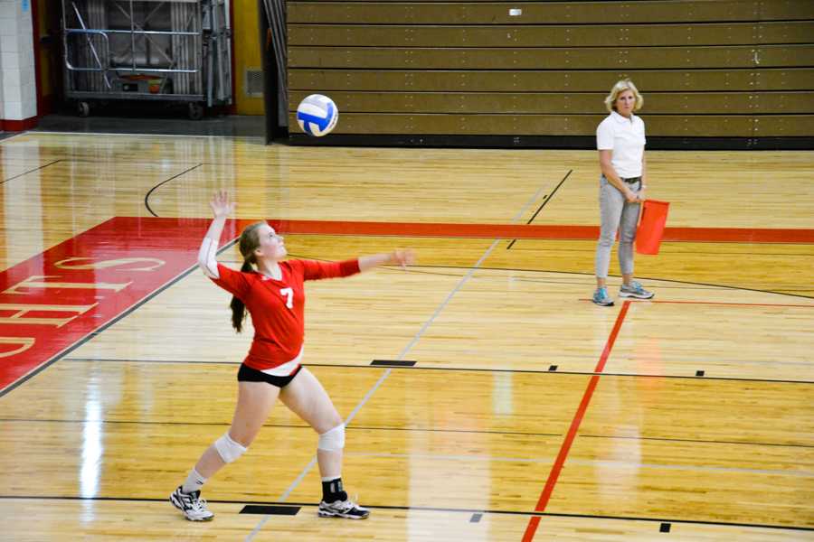 Volleyball fights to win games despite obstacles – Knight Errant