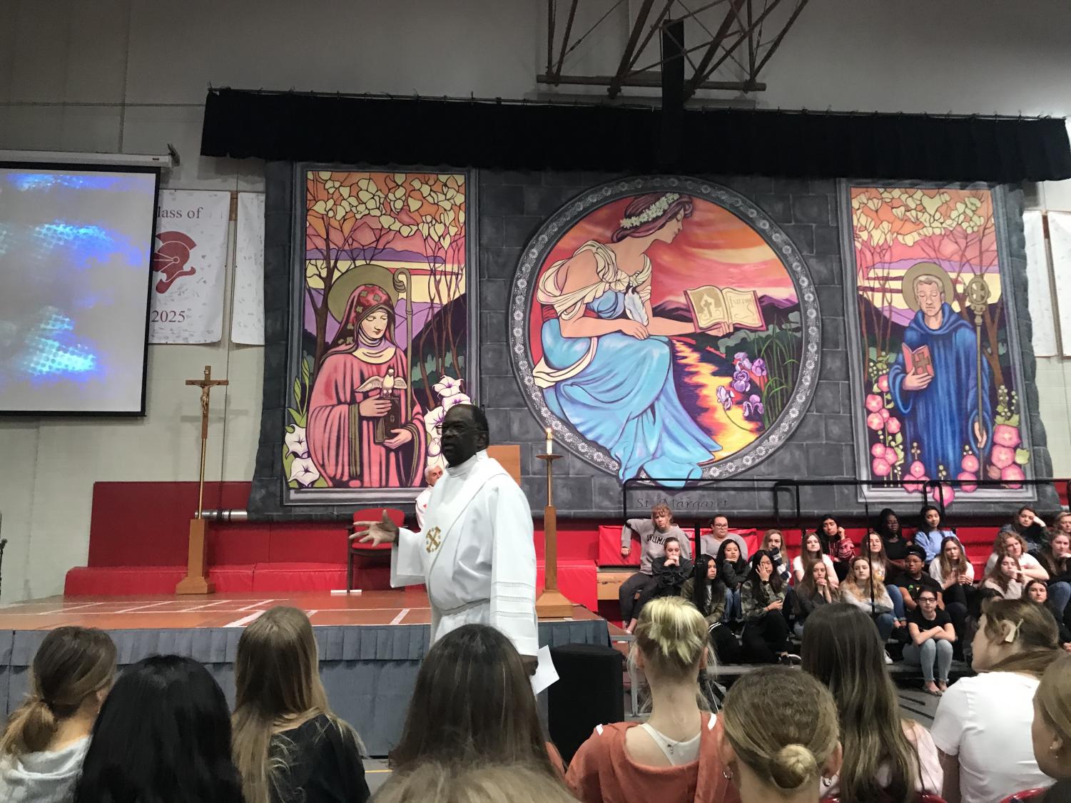 Deacon Doug Moorer leads prayer service – Knight Errant